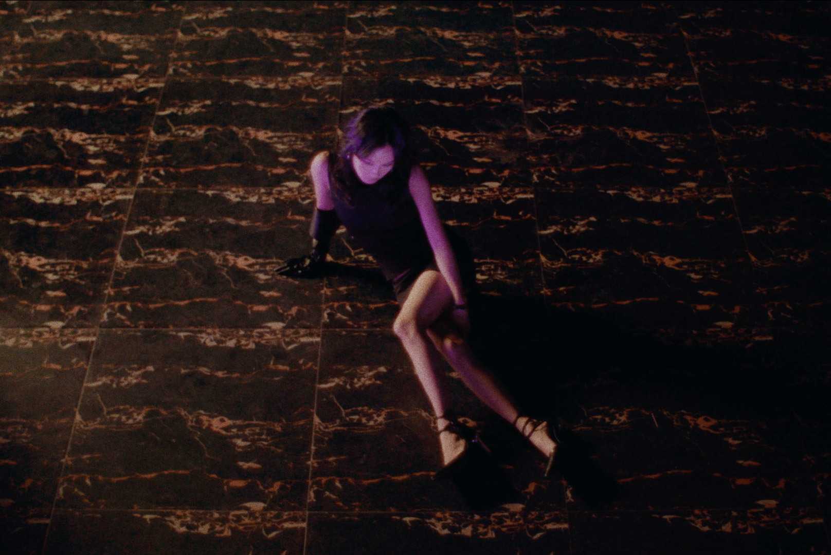 Thế Giới (Frames) — DIRECTORS' LIBRARY